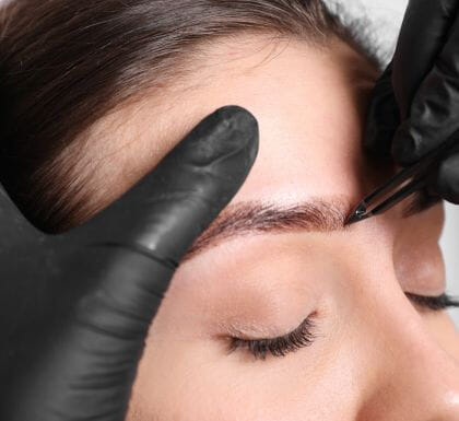 Farge og/eller Form av vipper og bryn - Default Store View